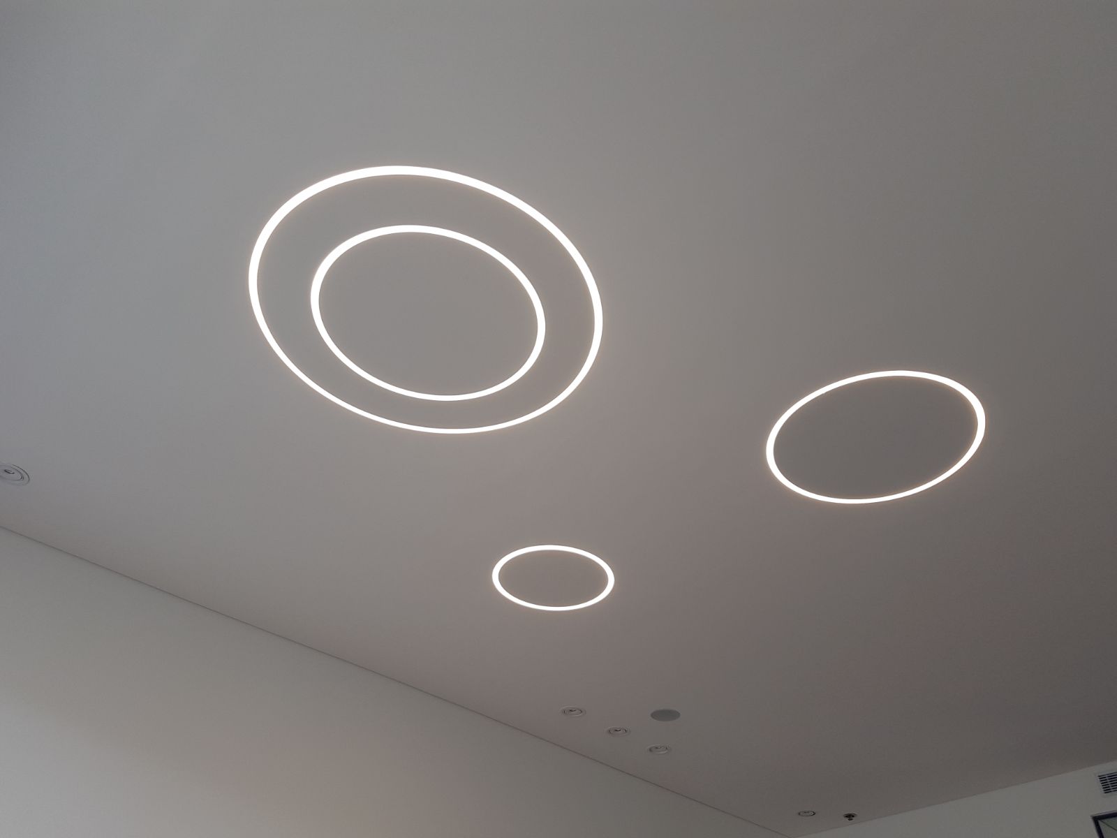 Flush Ring | Light Casting